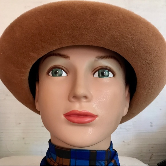 Emme New York | Accessories | 96s Pristine Vintage Fur Hat With Leather ...